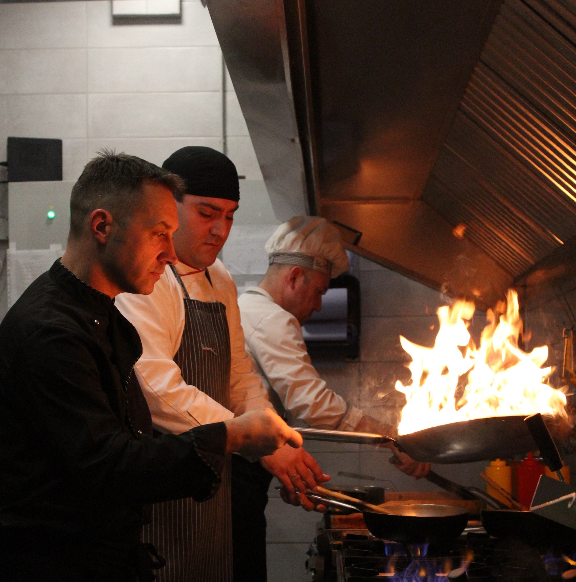 Najbolji srpski aranžer hrane, kuvar Dejan Šutanovac: Jelo se jede i ...